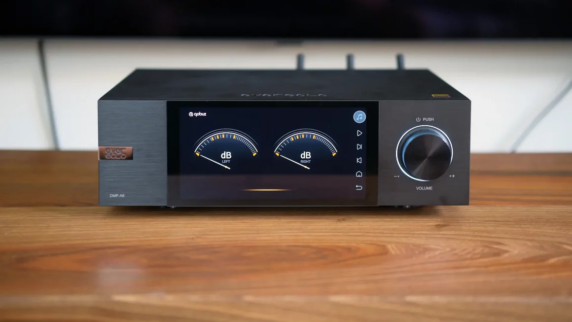 Topping E70 - Warm and Musical DAC From Topping - What?